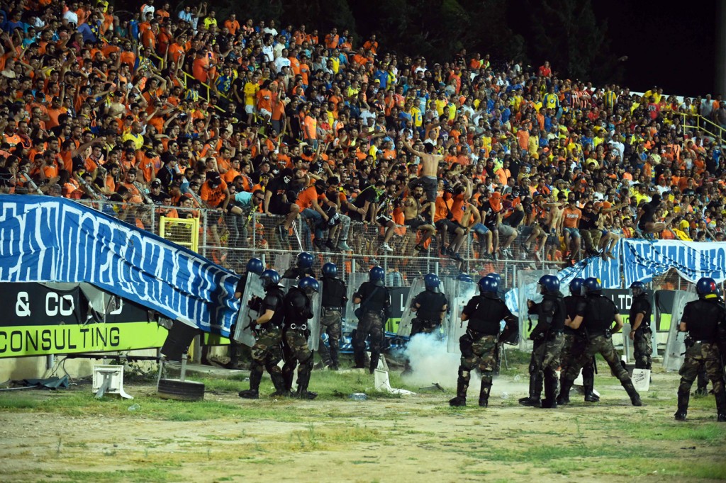 k07 apoel ael fans police hools – apoel.net
